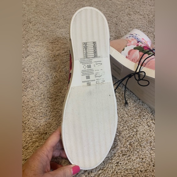 Forever 21 | Shoes | Brand New Adorable Forever 2 Flowered High ...